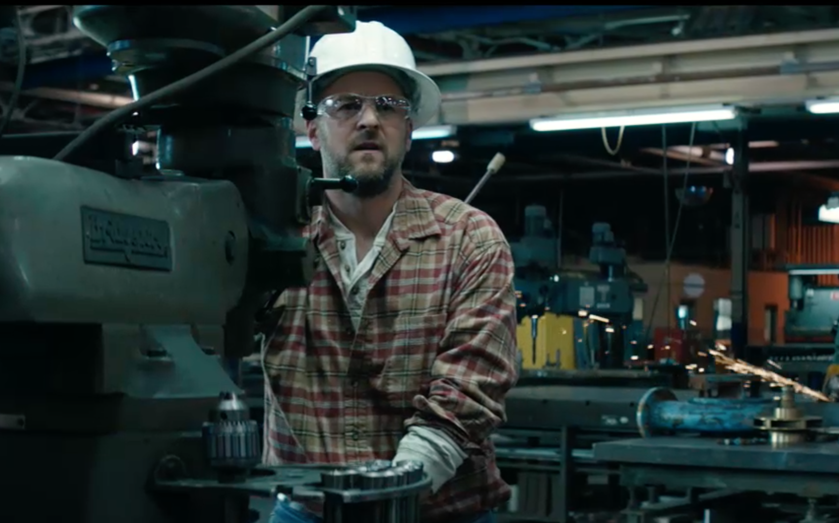 Stream the New “Tonight Looks Good On You” Video Now! - Jason Aldean