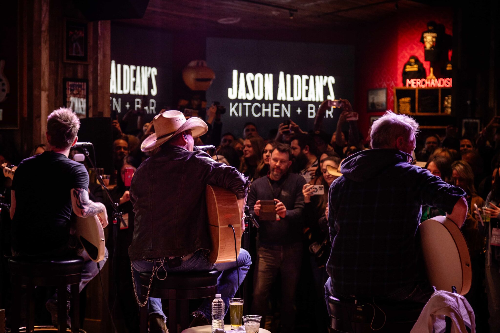 JASON ALDEAN’S KITCHEN + BAR OPENING NEW LOCATION IN LAS VEGAS STRIP ...